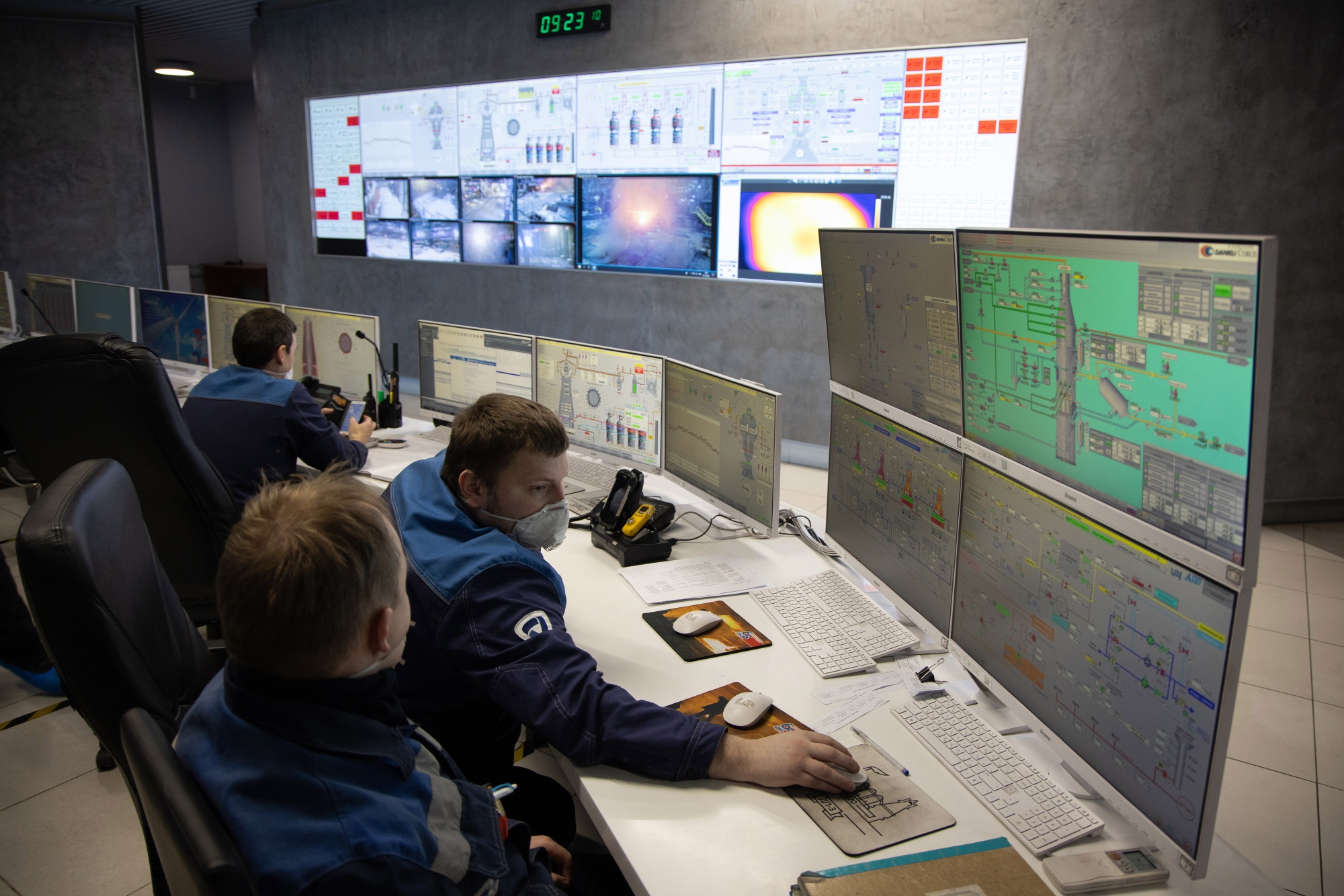 Exhausting Russian Resources by Sanctioning Western Software ...